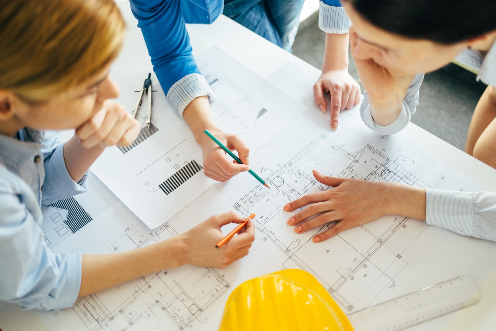 what-does-it-take-to-become-a-professional-architect-aplosgroup